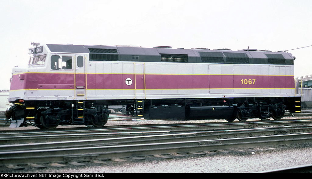 MBTA 1067--New F40PH-2